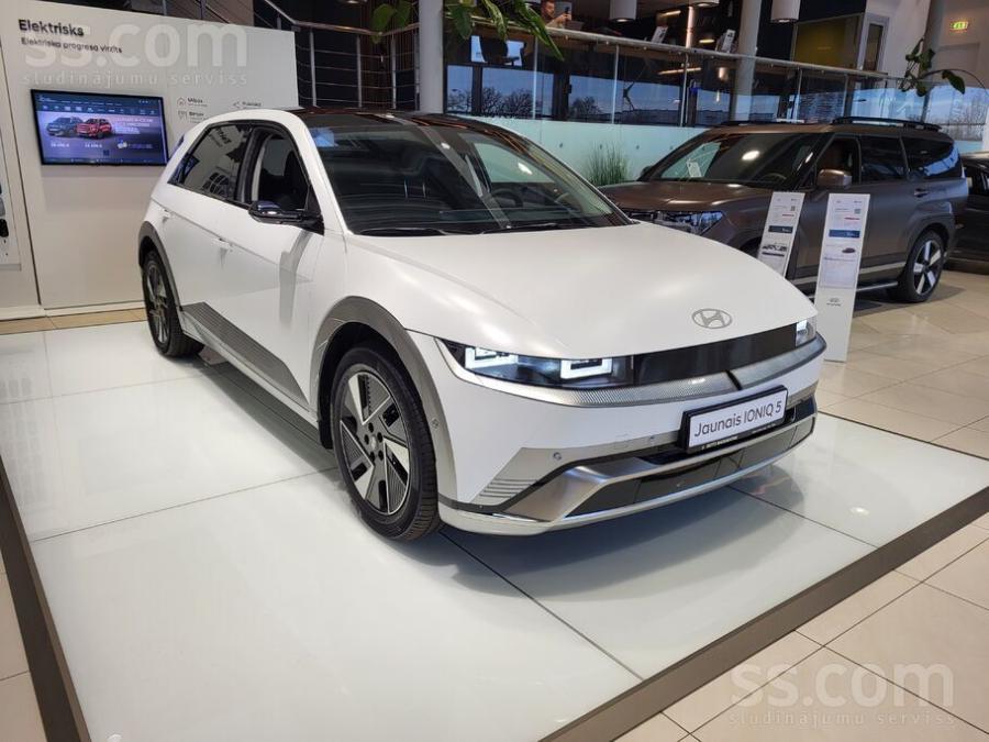 Белый Хендай Ioniq 2025 в Рига, объемом двигателя 0.00 л и пробегом 16 тыс. км за 63454 €, фото 3 на AUTOMOTO.COM.LV