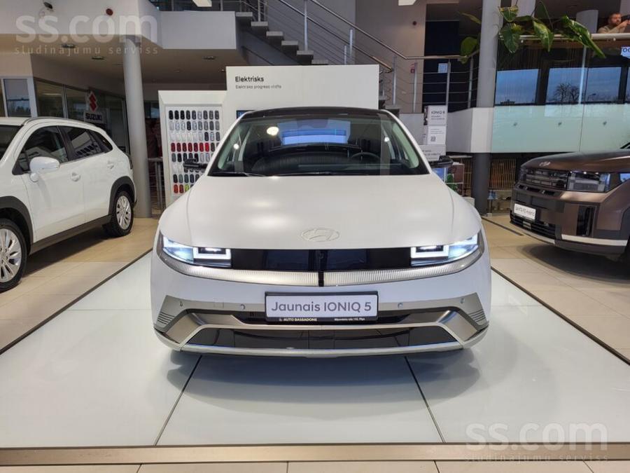 Белый Хендай Ioniq 2026 в Рига, объемом двигателя 0.00 л и пробегом 16 тыс. км за 63454 €, фото 3 на AUTOMOTO.COM.LV