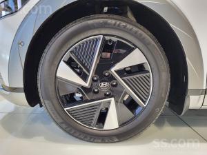 Белый Хендай Ioniq 2026 в Рига, объемом двигателя 0.00 л и пробегом 16 тыс. км за 63454 €, фото 24 на AUTOMOTO.COM.LV