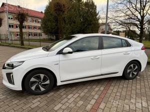Balts Hyundai Ioniq 2016 Ogre, ar dzinēja tilpumu 1.60 L un nobraukumu 177 tūkst. km par 11999 €, foto 6 vietnē AUTOMOTO.COM.LV