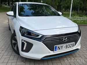 Белый Хендай Ioniq 2016 в Огре, объемом двигателя 1.60 л и пробегом 182 тыс. км за 11499 €, фото 3 на AUTOMOTO.COM.LV