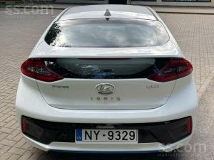 Белый Хендай Ioniq 2016 в Огре, объемом двигателя 1.60 л и пробегом 182 тыс. км за 11499 €, фото 12 на AUTOMOTO.COM.LV