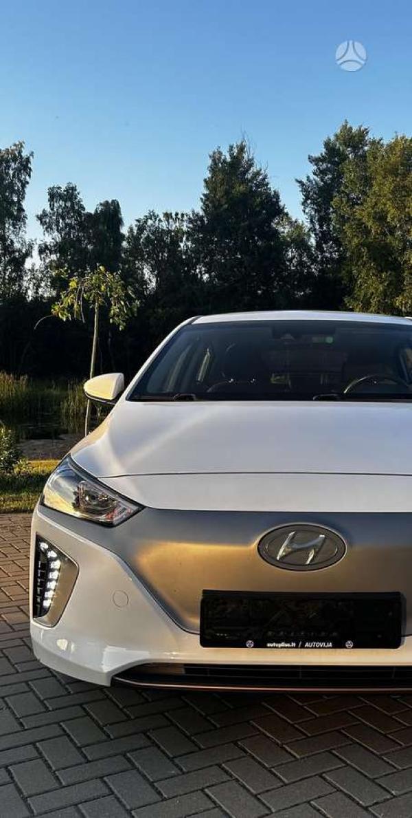 Белый Хендай Ioniq 2018 в Утена, объемом двигателя 0.00 л и пробегом 207 тыс. км за 8950 €, фото 7 на AUTOMOTO.COM.LV