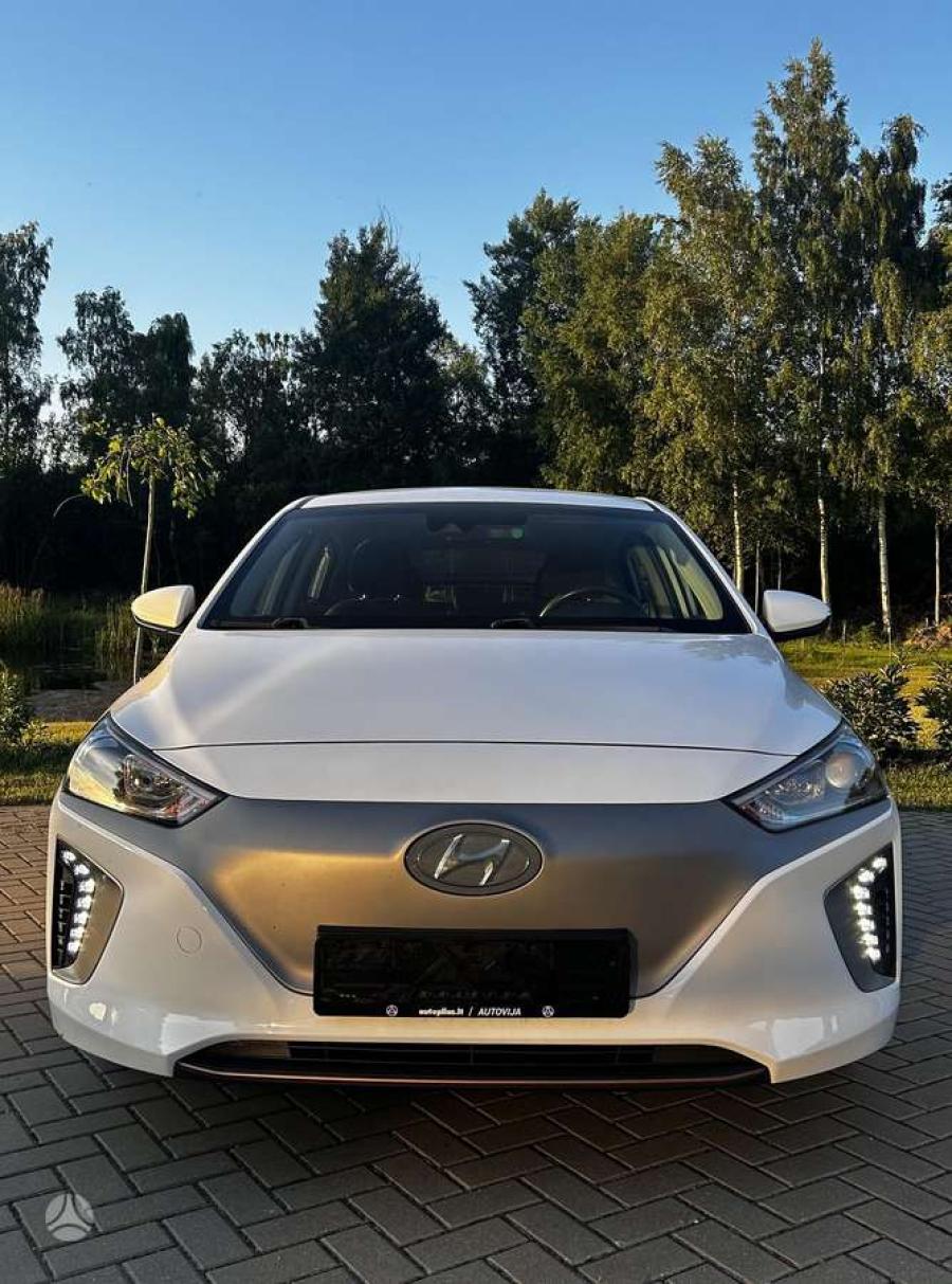 Белый Хендай Ioniq 2018 в Утена, объемом двигателя 0.00 л и пробегом 207 тыс. км за 8950 €, фото 10 на AUTOMOTO.COM.LV