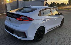 Белый Хендай Ioniq 2018 в Утена, объемом двигателя 0.00 л и пробегом 207 тыс. км за 8950 €, фото 18 на AUTOMOTO.COM.LV
