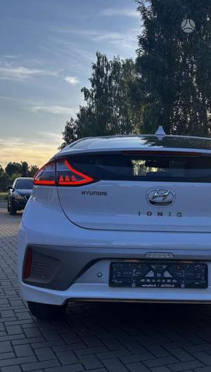 Белый Хендай Ioniq 2018 в Утена, объемом двигателя 0.00 л и пробегом 207 тыс. км за 8950 €, фото 19 на AUTOMOTO.COM.LV