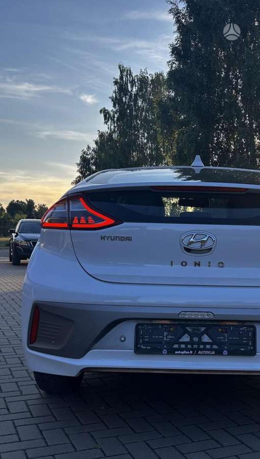 Белый Хендай Ioniq 2018 в Утена, объемом двигателя 0.00 л и пробегом 207 тыс. км за 8950 €, фото 19 на AUTOMOTO.COM.LV
