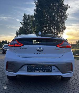 Белый Хендай Ioniq 2018 в Утена, объемом двигателя 0.00 л и пробегом 207 тыс. км за 8950 €, фото 21 на AUTOMOTO.COM.LV