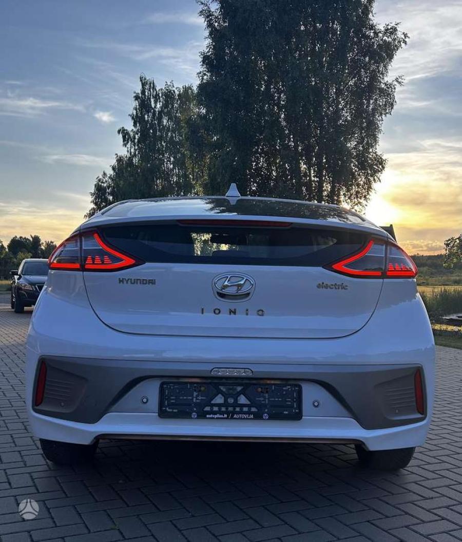 Белый Хендай Ioniq 2018 в Утена, объемом двигателя 0.00 л и пробегом 207 тыс. км за 8950 €, фото 21 на AUTOMOTO.COM.LV