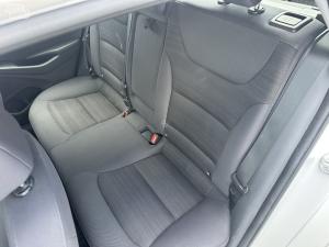 Белый Хендай Ioniq 2018 в Каунас, объемом двигателя 1.60 л и пробегом 201 тыс. км за 9780 €, фото 19 на AUTOMOTO.COM.LV