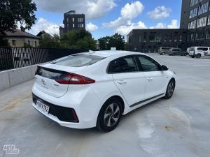 Белый Хендай Ioniq 2018 в Каунас, объемом двигателя 1.60 л и пробегом 201 тыс. км за 9780 €, фото 6 на AUTOMOTO.COM.LV