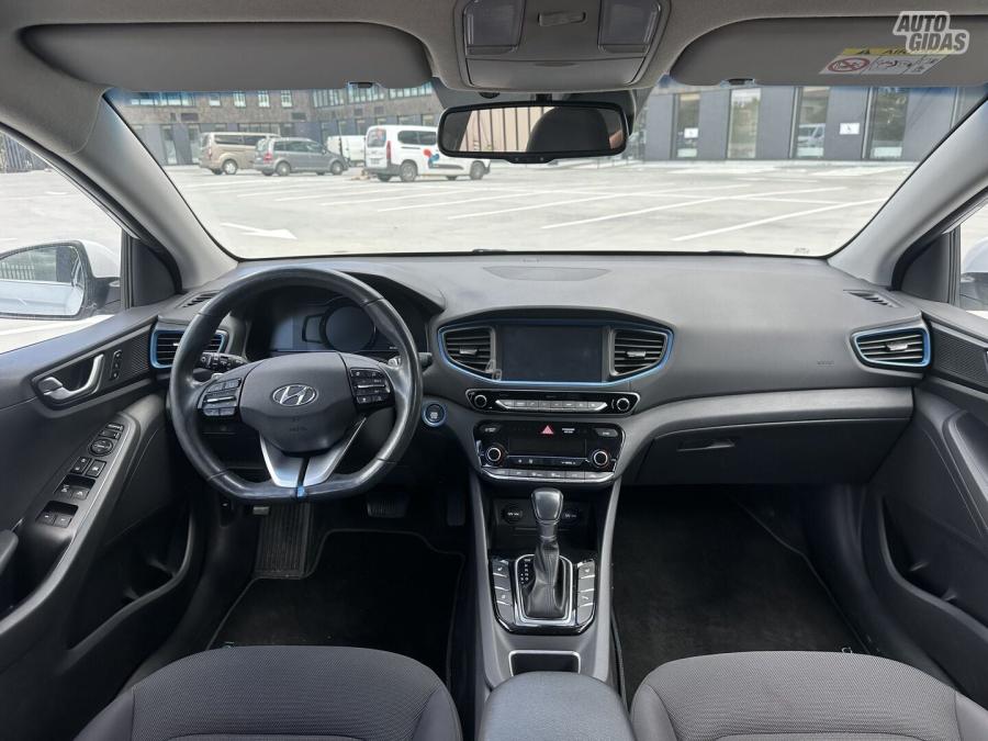 Белый Хендай Ioniq 2018 в Каунас, объемом двигателя 1.60 л и пробегом 201 тыс. км за 9780 €, фото 10 на AUTOMOTO.COM.LV