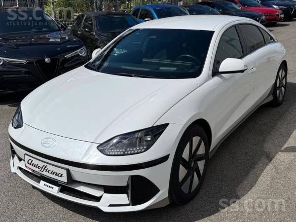 Balts Hyundai Ioniq 2024 Rīga, ar dzinēja tilpumu 0.00 L un nobraukumu 22 tūkst. km par 32900 €, foto 1 vietnē AUTOMOTO.COM.LV