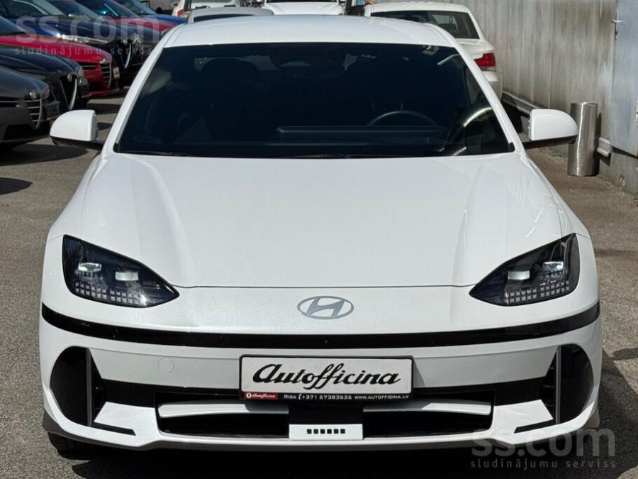 Balts Hyundai Ioniq 2024 Rīga, ar dzinēja tilpumu 0.00 L un nobraukumu 22 tūkst. km par 32900 €, foto 3 vietnē AUTOMOTO.COM.LV