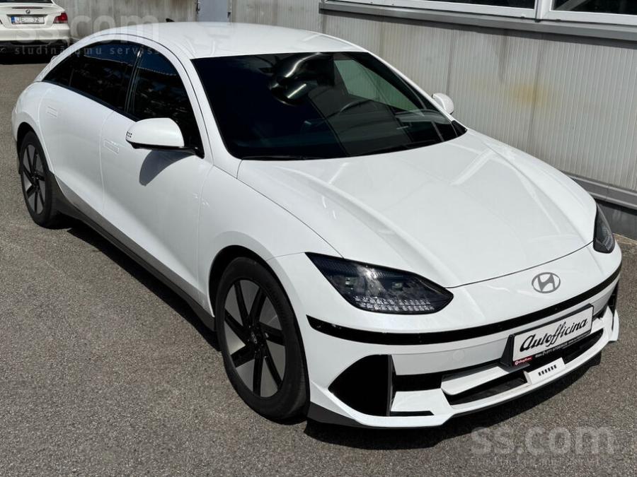 Balts Hyundai Ioniq 2024 Rīga, ar dzinēja tilpumu 0.00 L un nobraukumu 22 tūkst. km par 32900 €, foto 4 vietnē AUTOMOTO.COM.LV