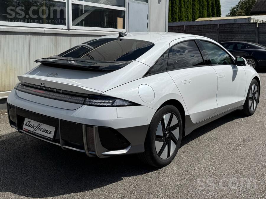 Balts Hyundai Ioniq 2024 Rīga, ar dzinēja tilpumu 0.00 L un nobraukumu 22 tūkst. km par 32900 €, foto 6 vietnē AUTOMOTO.COM.LV