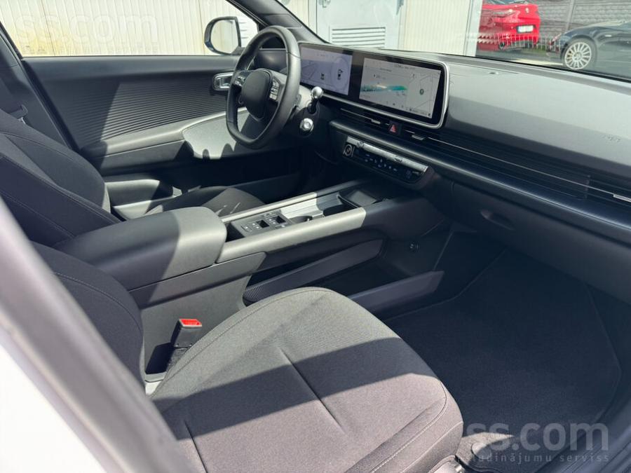 Balts Hyundai Ioniq 2024 Rīga, ar dzinēja tilpumu 0.00 L un nobraukumu 22 tūkst. km par 32900 €, foto 16 vietnē AUTOMOTO.COM.LV