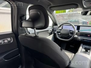 Balts Hyundai Ioniq 2024 Rīga, ar dzinēja tilpumu 0.00 L un nobraukumu 22 tūkst. km par 32900 €, foto 21 vietnē AUTOMOTO.COM.LV