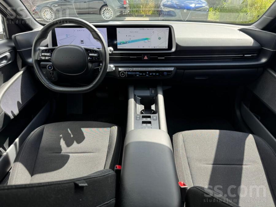 Balts Hyundai Ioniq 2024 Rīga, ar dzinēja tilpumu 0.00 L un nobraukumu 22 tūkst. km par 32900 €, foto 22 vietnē AUTOMOTO.COM.LV