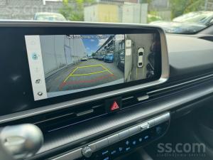 Balts Hyundai Ioniq 2024 Rīga, ar dzinēja tilpumu 0.00 L un nobraukumu 22 tūkst. km par 32900 €, foto 32 vietnē AUTOMOTO.COM.LV