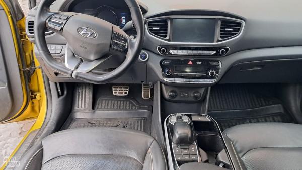 Dzeltens Hyundai Ioniq 2018 Viļņa, ar dzinēja tilpumu 0.00 L un nobraukumu 276 tūkst. km par 8500 €, foto 4 vietnē AUTOMOTO.COM.LV