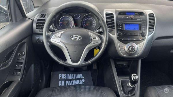 Black Hyundai ix20 2014 in Marijampole, with an engine capacity of 1.58 L and mileage of 144 thousand km for 4490 €, photo 4 on AUTOMOTO.COM.LV