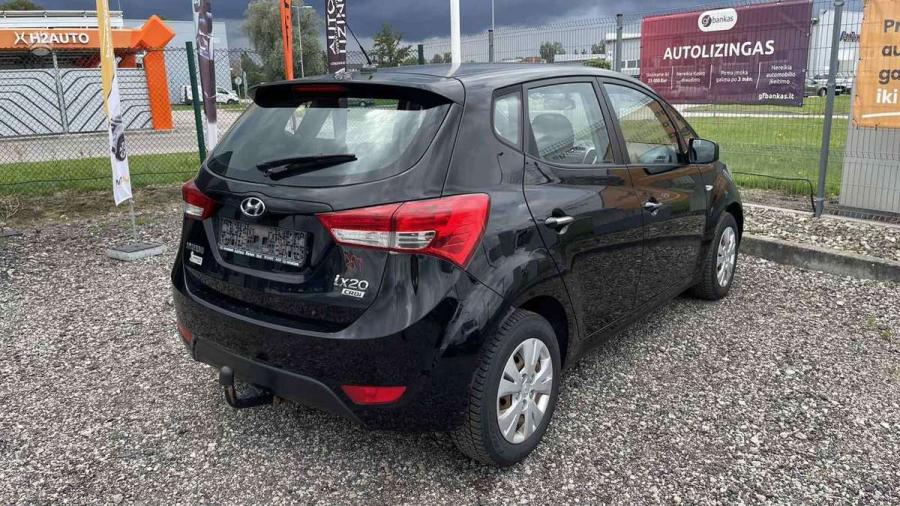 Melns Hyundai ix20 2014 Marijampole, ar dzinēja tilpumu 1.58 L un nobraukumu 144 tūkst. km par 4490 €, foto 11 vietnē AUTOMOTO.COM.LV