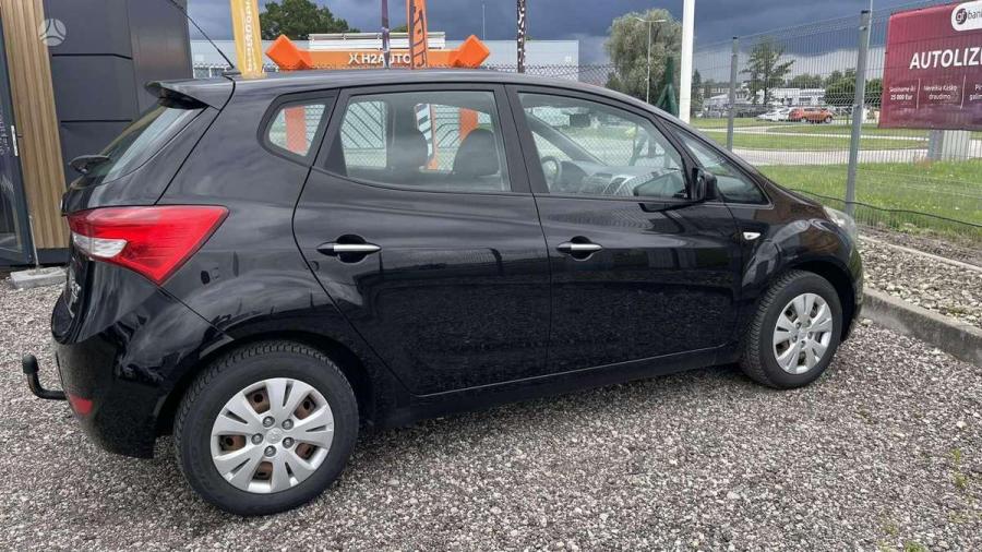 Melns Hyundai ix20 2014 Marijampole, ar dzinēja tilpumu 1.58 L un nobraukumu 144 tūkst. km par 4490 €, foto 12 vietnē AUTOMOTO.COM.LV