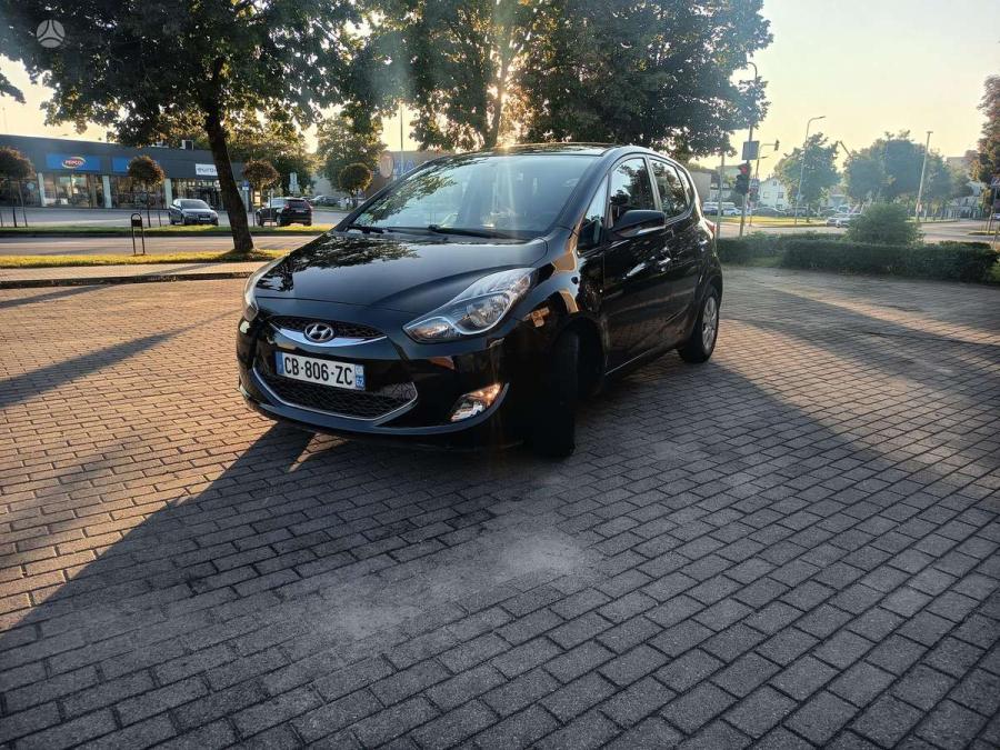 Melns Hyundai ix20 2012 Tauragė, ar dzinēja tilpumu 1.35 L un nobraukumu 226 tūkst. km par 3000 €, foto 1 vietnē AUTOMOTO.COM.LV