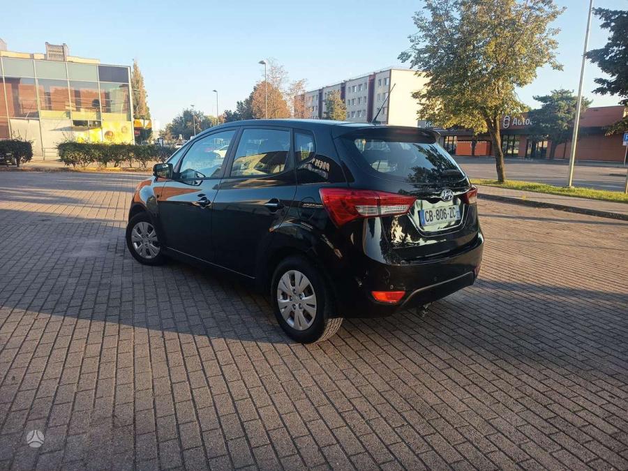 Melns Hyundai ix20 2012 Tauragė, ar dzinēja tilpumu 1.35 L un nobraukumu 226 tūkst. km par 3000 €, foto 6 vietnē AUTOMOTO.COM.LV