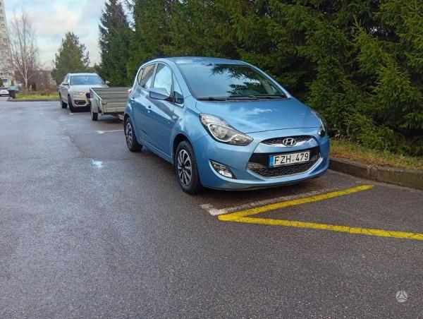 Blue Hyundai ix20 2012 in Klaipeda, with an engine capacity of 1.40 L and mileage of 169 thousand km for 3590 €, photo 10 on AUTOMOTO.COM.LV