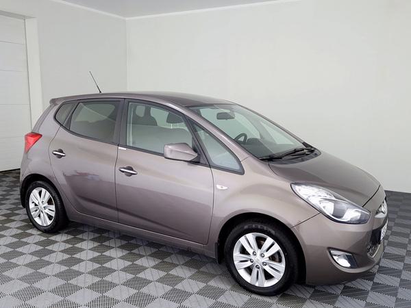 Hyundai ix20 2011 in Tallinn on AUTOMOTO.COM.LV Brown Hyundai ix20 2011 in Tallinn, with an engine capacity of 1.60 L and mileage of 168 thousand km for 3799 €, photo 1 on AUTOMOTO.COM.LV