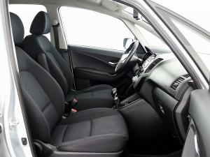 Pelēks Hyundai ix20 2011 Tallina, ar dzinēja tilpumu 1.40 L un nobraukumu 243 tūkst. km par 2199 €, foto 7 vietnē AUTOMOTO.COM.LV