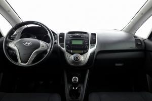 Pelēks Hyundai ix20 2011 Tallina, ar dzinēja tilpumu 1.40 L un nobraukumu 243 tūkst. km par 2199 €, foto 13 vietnē AUTOMOTO.COM.LV