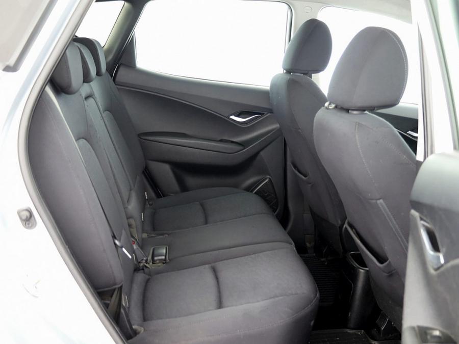 Pelēks Hyundai ix20 2011 Tallina, ar dzinēja tilpumu 1.40 L un nobraukumu 243 tūkst. km par 2199 €, foto 15 vietnē AUTOMOTO.COM.LV