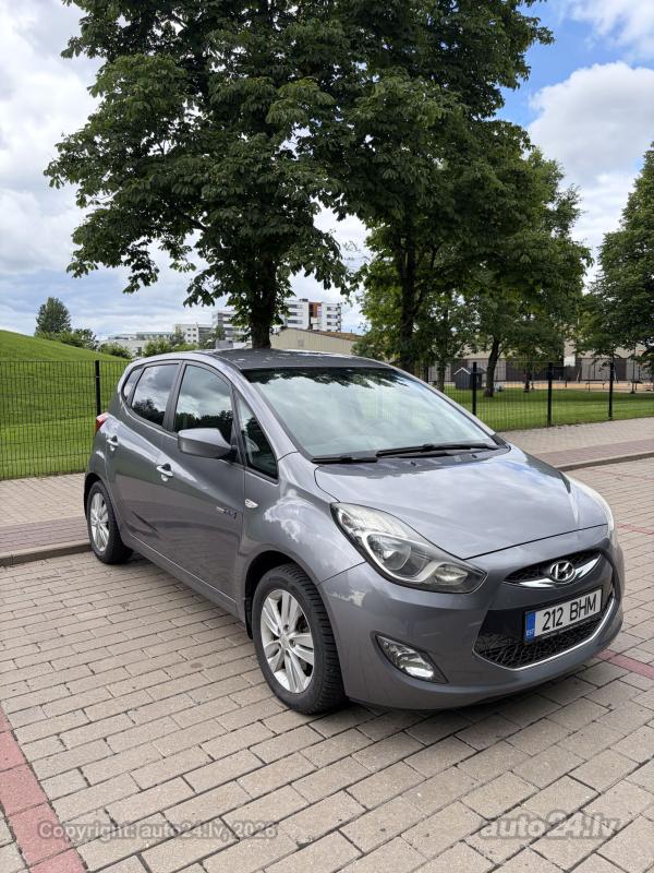 Pelēks Hyundai ix20 2012 Pērnava, ar dzinēja tilpumu 1.40 L un nobraukumu 139 tūkst. km par 4500 €, foto 2 vietnē AUTOMOTO.COM.LV