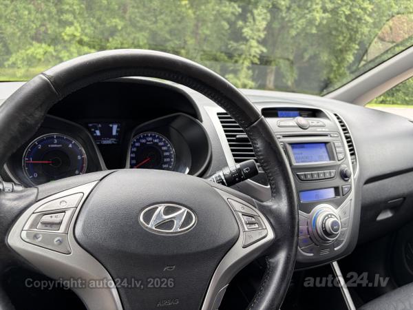 Pelēks Hyundai ix20 2012 Pērnava, ar dzinēja tilpumu 1.40 L un nobraukumu 139 tūkst. km par 4500 €, foto 5 vietnē AUTOMOTO.COM.LV