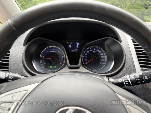 Pelēks Hyundai ix20 2012 Pērnava, ar dzinēja tilpumu 1.40 L un nobraukumu 139 tūkst. km par 4500 €, foto 6 vietnē AUTOMOTO.COM.LV