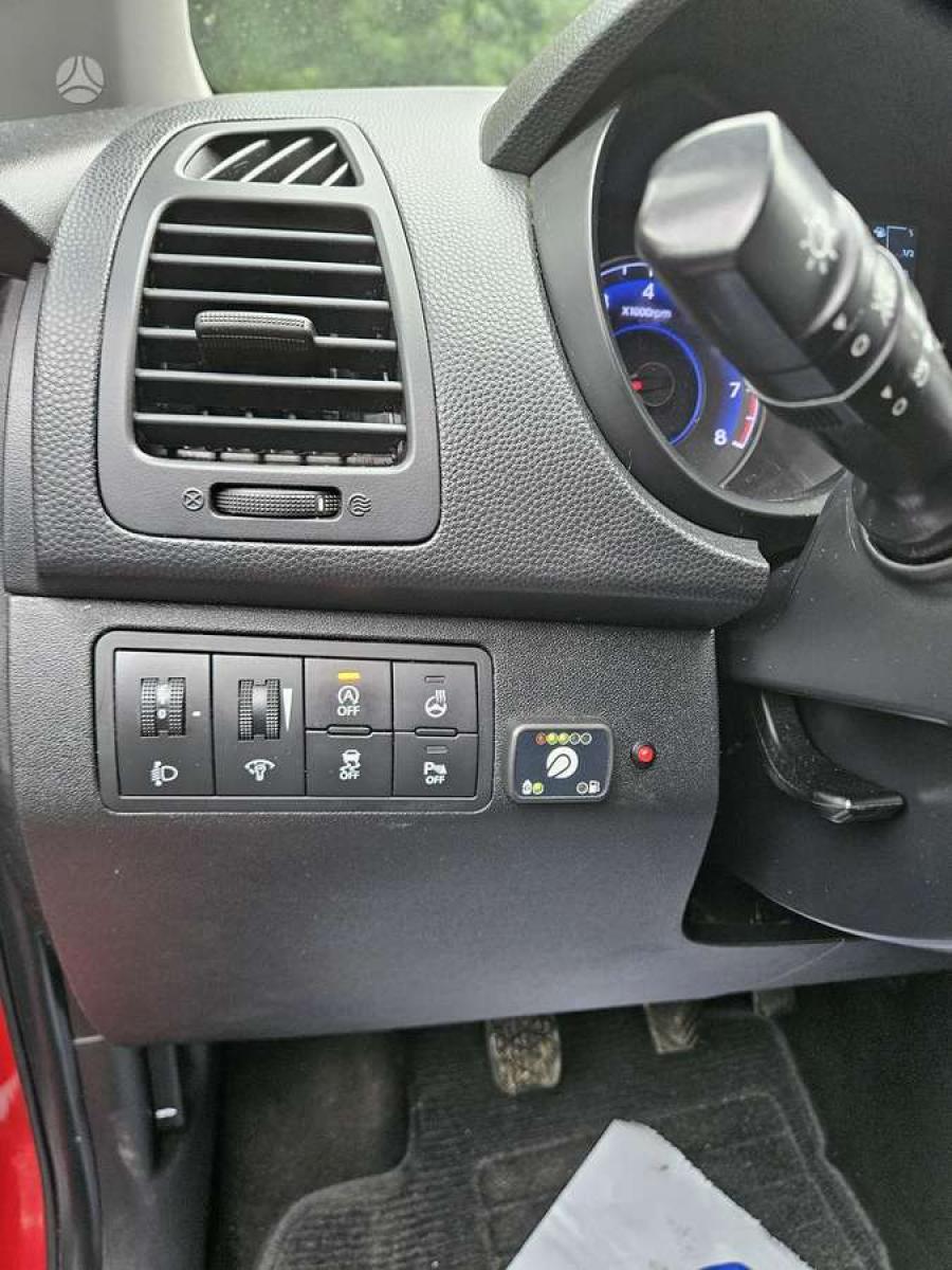 Sarkans Hyundai ix20 2017 Kauņa, ar dzinēja tilpumu 1.60 L un nobraukumu 164 tūkst. km par 5750 €, foto 10 vietnē AUTOMOTO.COM.LV