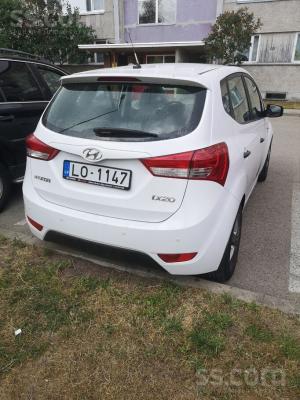 White Hyundai ix20 2010 in Preili, with an engine capacity of 1.60 L and mileage of 138 thousand km for 2500 €, photo 3 on AUTOMOTO.COM.LV