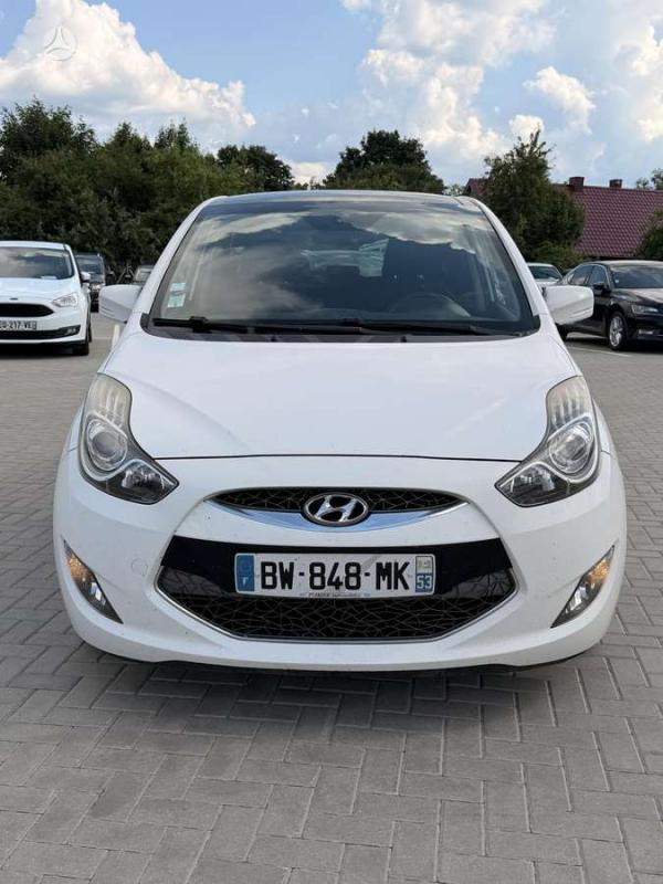 Balts Hyundai ix20 2011 Tauragė, ar dzinēja tilpumu 1.58 L un nobraukumu 293 tūkst. km par 2900 €, foto 3 vietnē AUTOMOTO.COM.LV