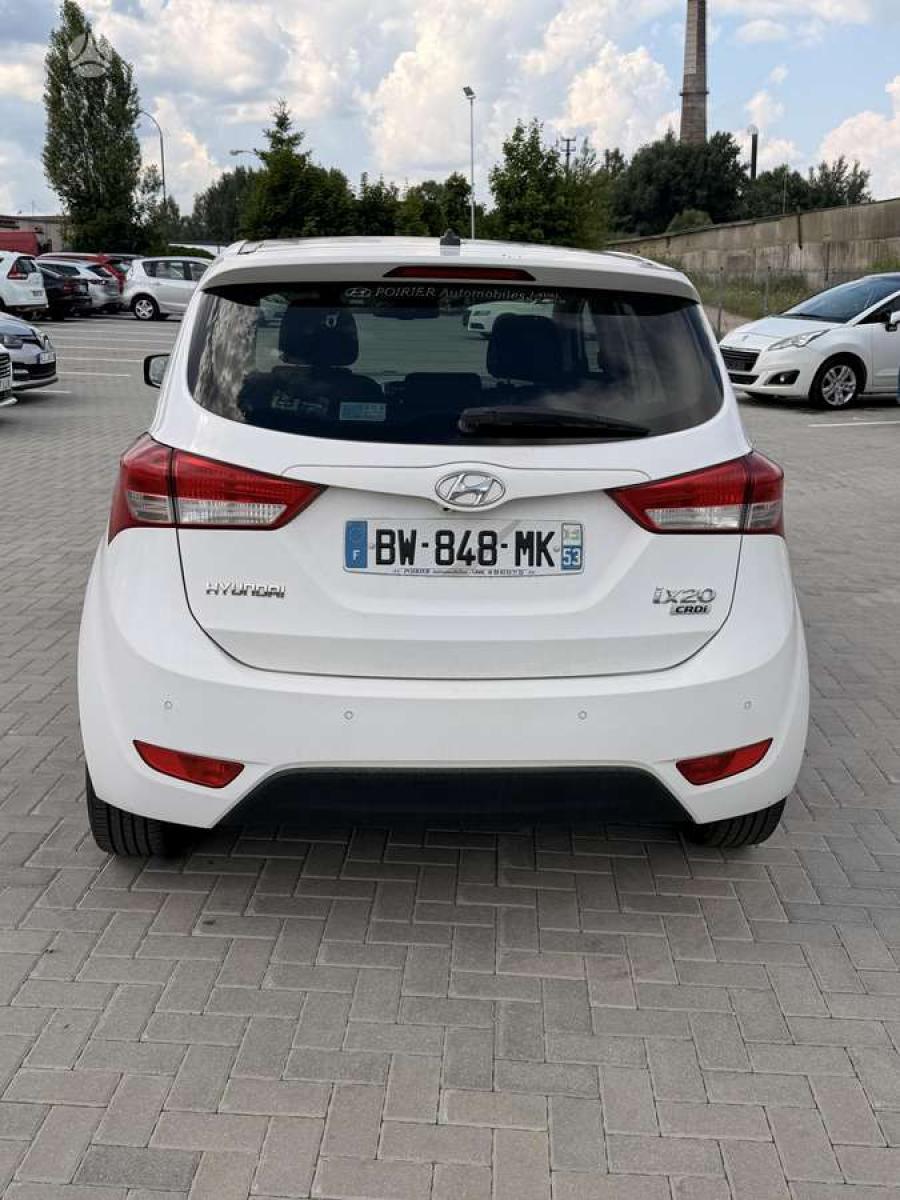Balts Hyundai ix20 2011 Tauragė, ar dzinēja tilpumu 1.58 L un nobraukumu 293 tūkst. km par 2900 €, foto 6 vietnē AUTOMOTO.COM.LV