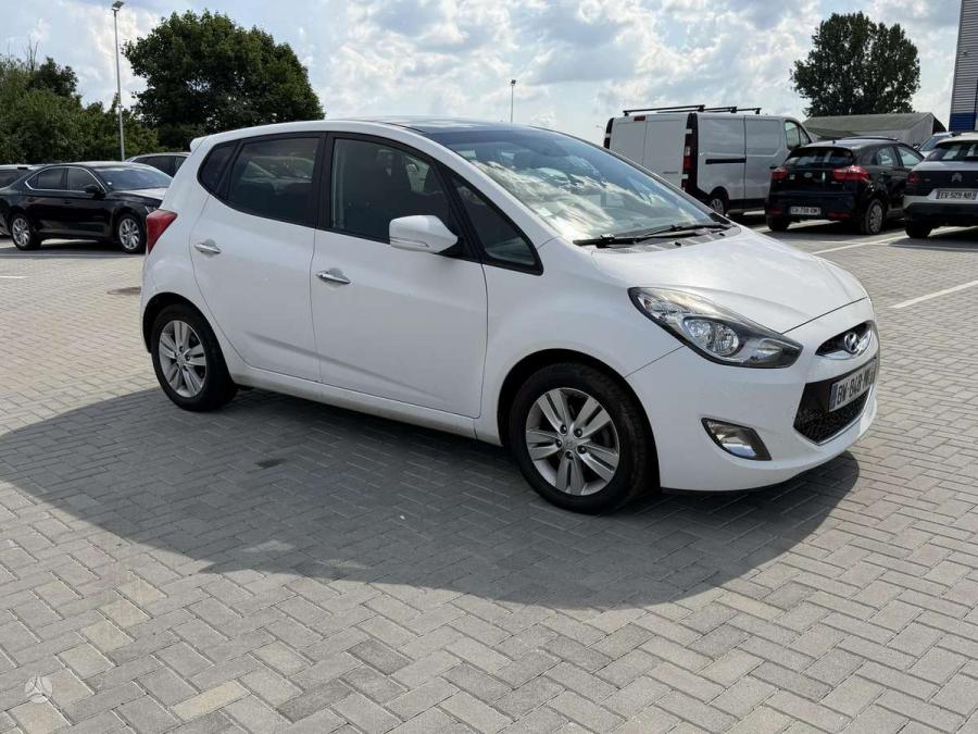 Balts Hyundai ix20 2011 Tauragė, ar dzinēja tilpumu 1.58 L un nobraukumu 293 tūkst. km par 2900 €, foto 7 vietnē AUTOMOTO.COM.LV