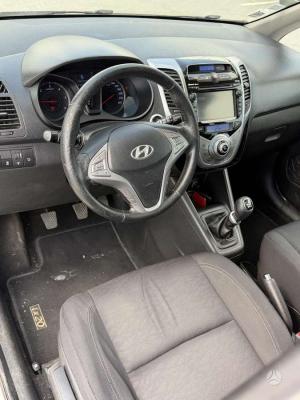 Balts Hyundai ix20 2011 Tauragė, ar dzinēja tilpumu 1.58 L un nobraukumu 293 tūkst. km par 2900 €, foto 12 vietnē AUTOMOTO.COM.LV