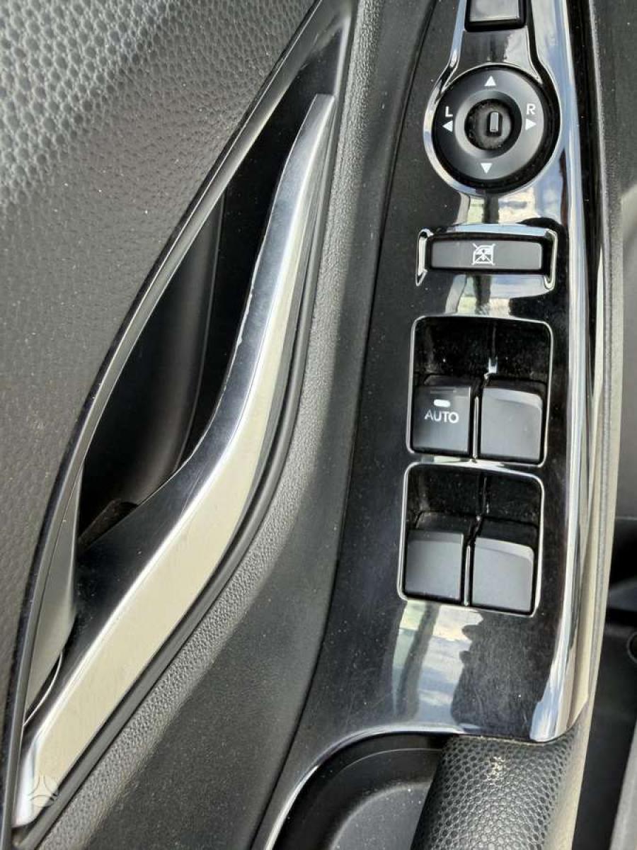 Balts Hyundai ix20 2011 Tauragė, ar dzinēja tilpumu 1.58 L un nobraukumu 293 tūkst. km par 2900 €, foto 14 vietnē AUTOMOTO.COM.LV