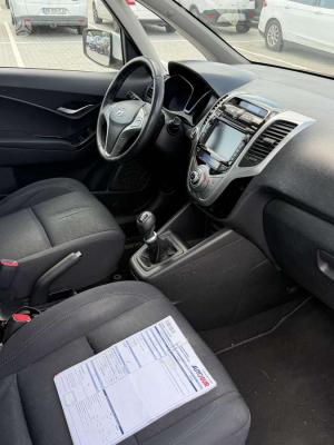 Balts Hyundai ix20 2011 Tauragė, ar dzinēja tilpumu 1.58 L un nobraukumu 293 tūkst. km par 2900 €, foto 19 vietnē AUTOMOTO.COM.LV