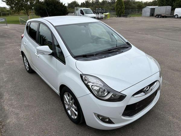 Balts Hyundai ix20 2011 Šauļi, ar dzinēja tilpumu 1.40 L un nobraukumu 165 tūkst. km par 2650 €, foto 8 vietnē AUTOMOTO.COM.LV