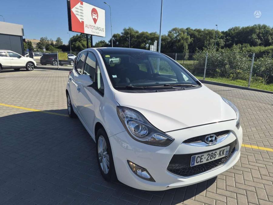 Balts Hyundai ix20 2012 Tauragė, ar dzinēja tilpumu 1.58 L un nobraukumu 215 tūkst. km par 3500 €, foto 4 vietnē AUTOMOTO.COM.LV