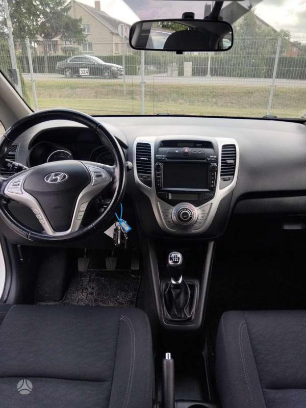 Balts Hyundai ix20 2016 Tauragė, ar dzinēja tilpumu 1.58 L un nobraukumu 180 tūkst. km par 4450 €, foto 6 vietnē AUTOMOTO.COM.LV