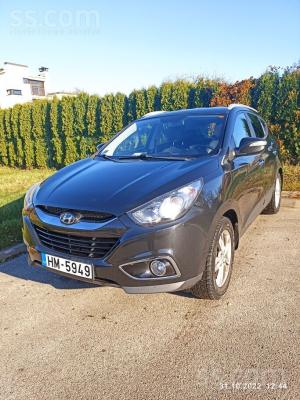 Melns Hyundai ix35 2010 Rīga, ar dzinēja tilpumu 2.00 L un nobraukumu 230 tūkst. km par 4300 €, foto 10 vietnē AUTOMOTO.COM.LV